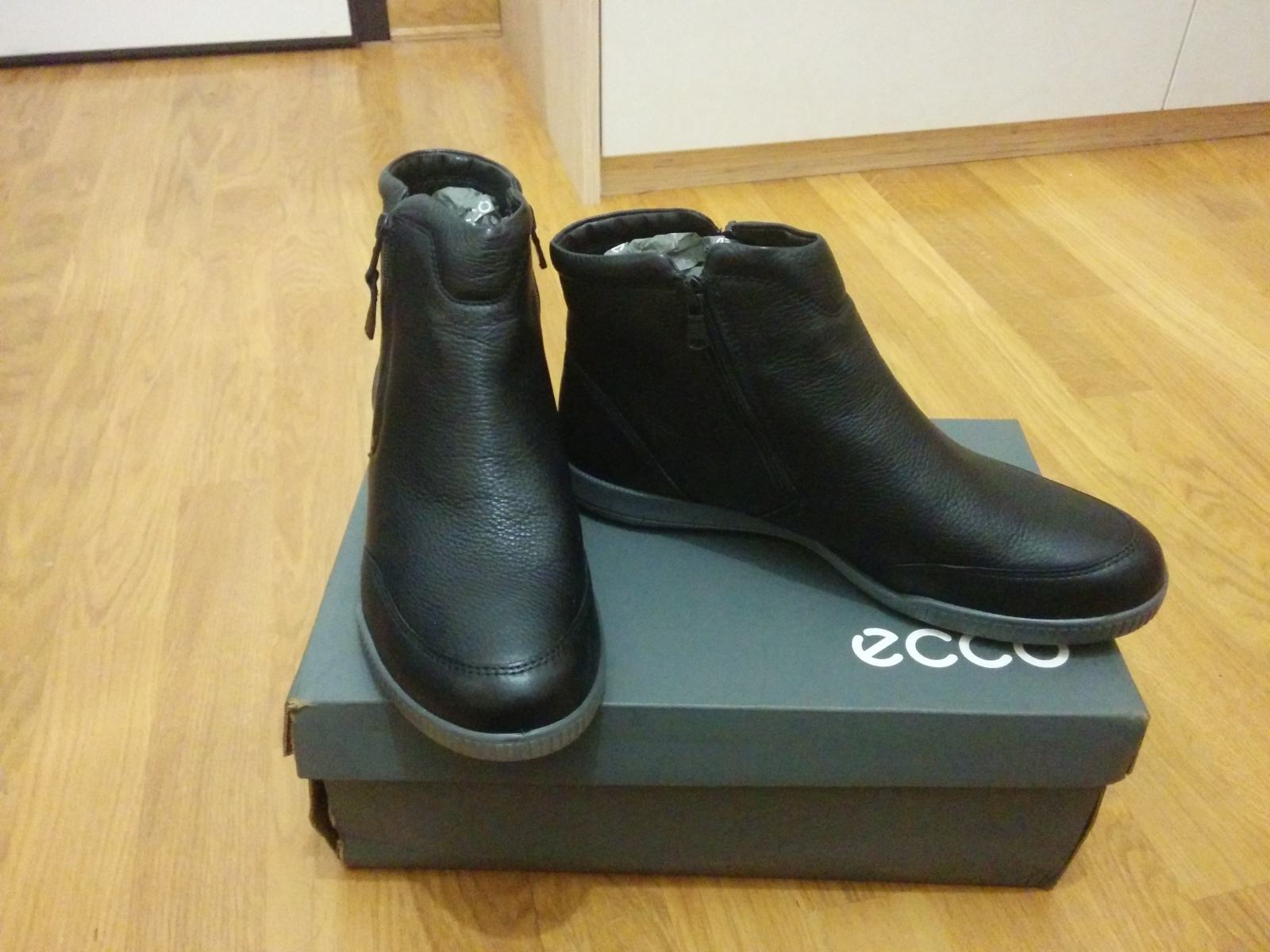 crne ženske ecco crisp cipele, gležnjače, broj 42 - NOVE