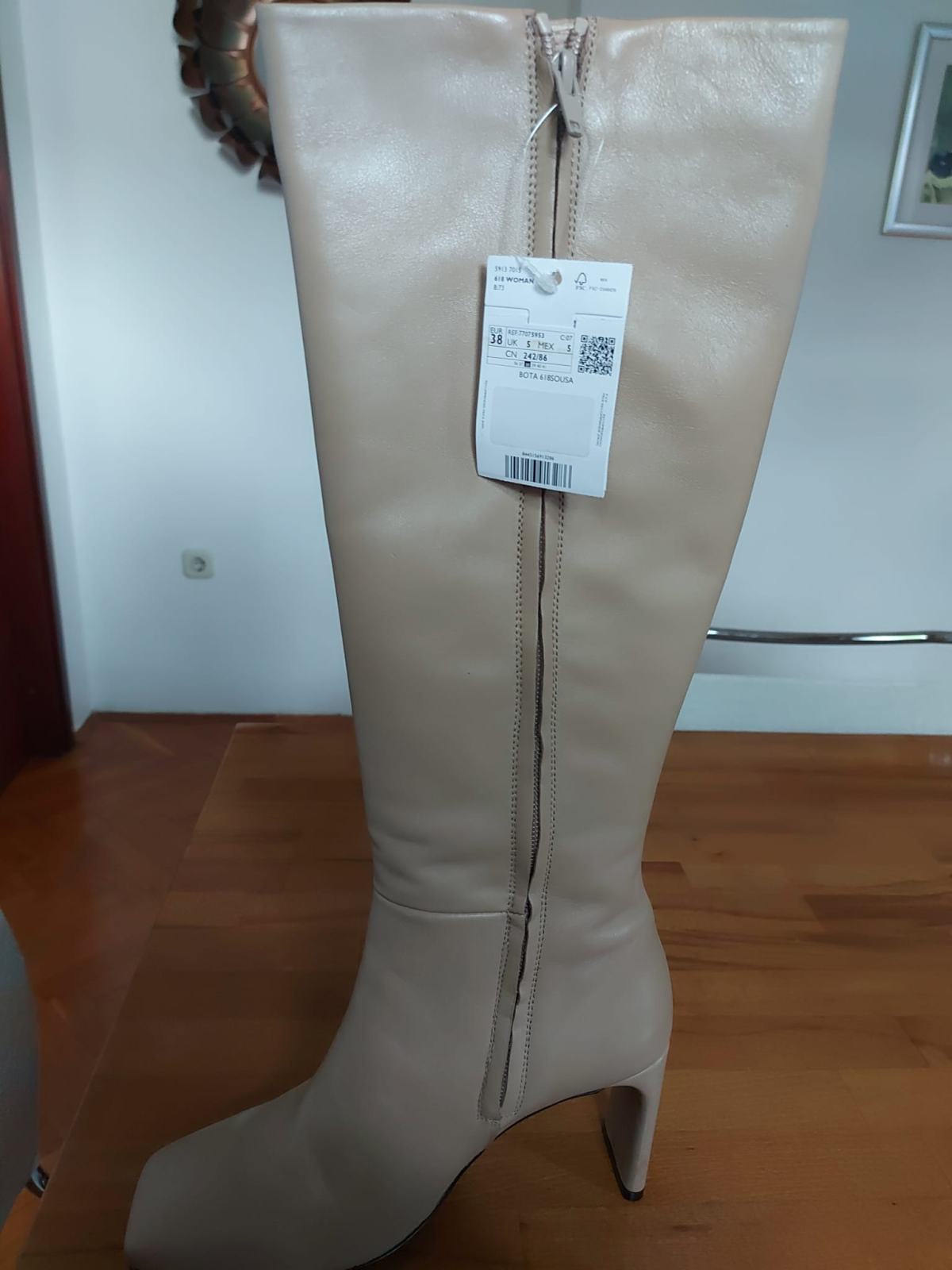 Nove Mango čizme 38