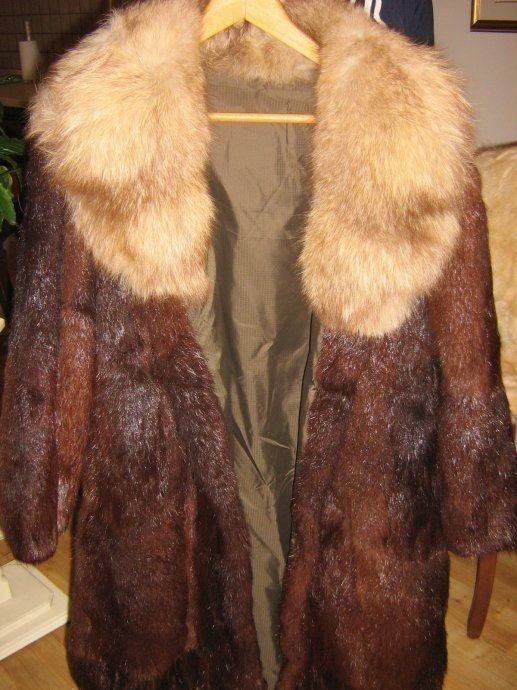 Bunda od nerca ,90 eura