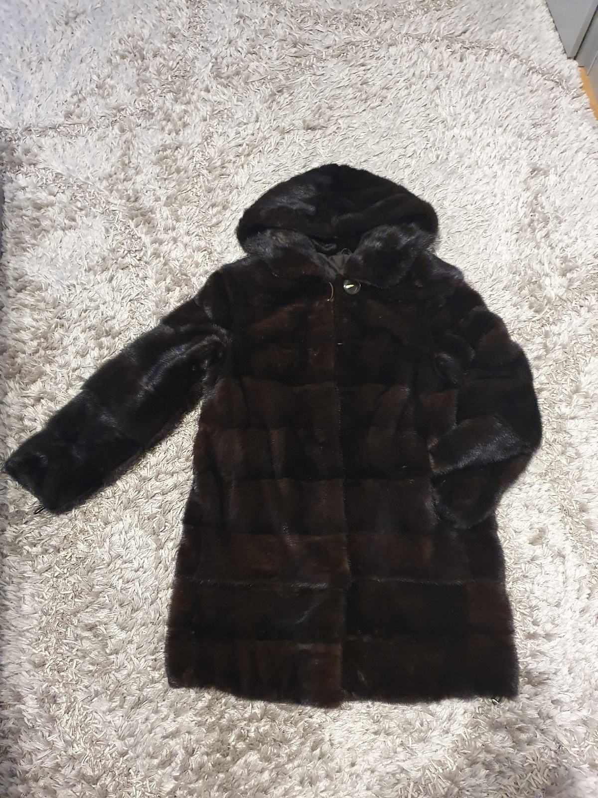 BUNDA OD NERCA SMEĐA (ORANGE POINT)