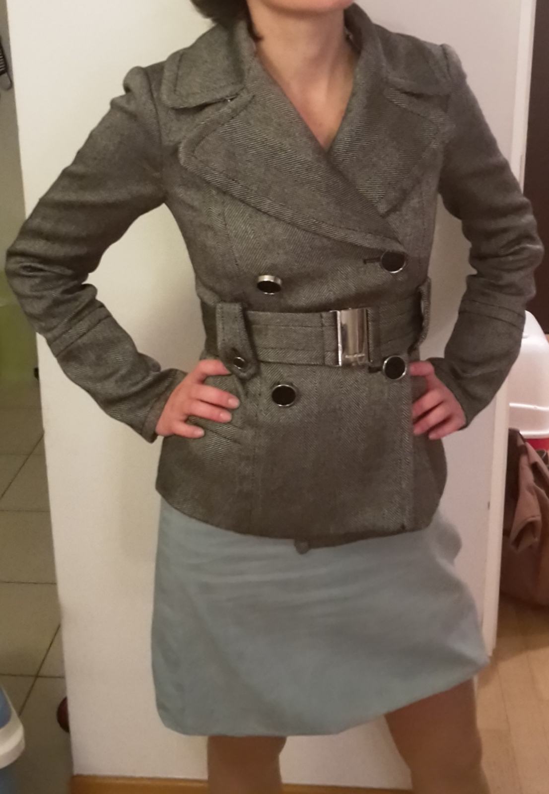 Zara kratki kaputić s duplim kopčanjem