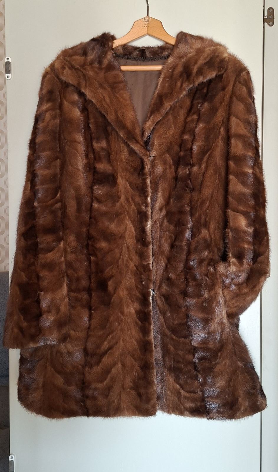 Ženska jakna od nerca