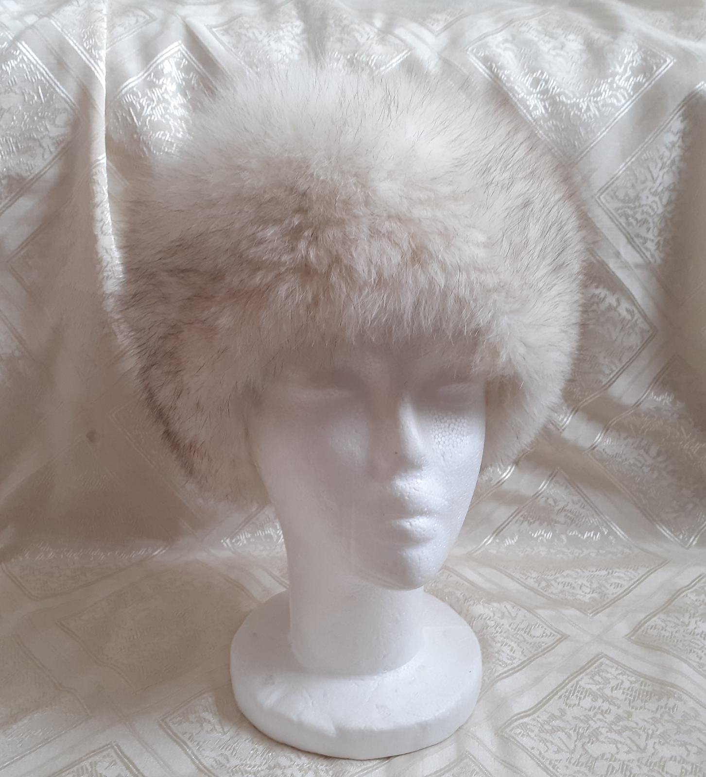 Kapa Šubara pravo krzno polarna lisica