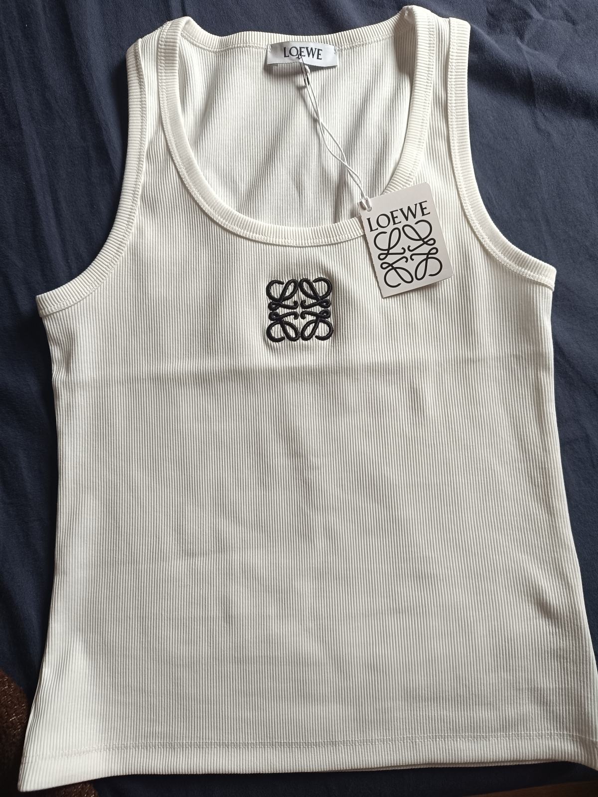 Loewe majca veličina L