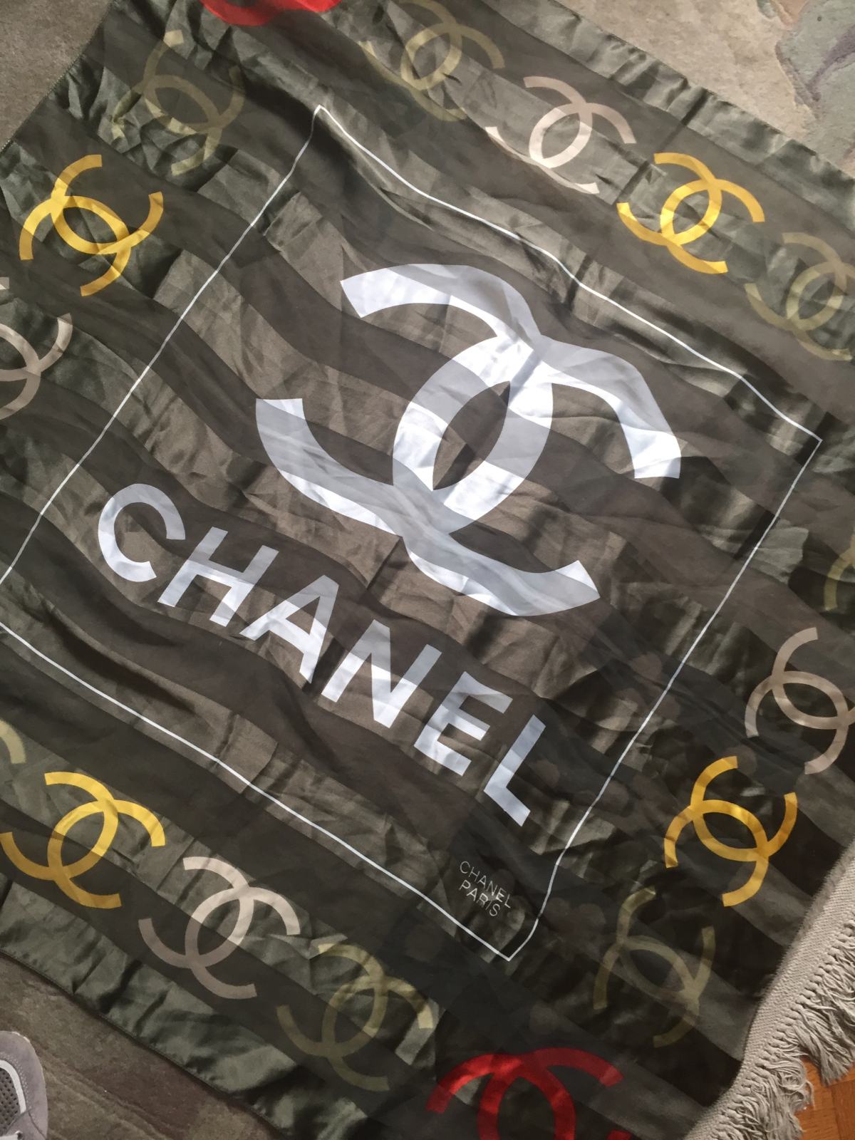 CHANEL oversize logo svilena marama pareo 100x100 cm