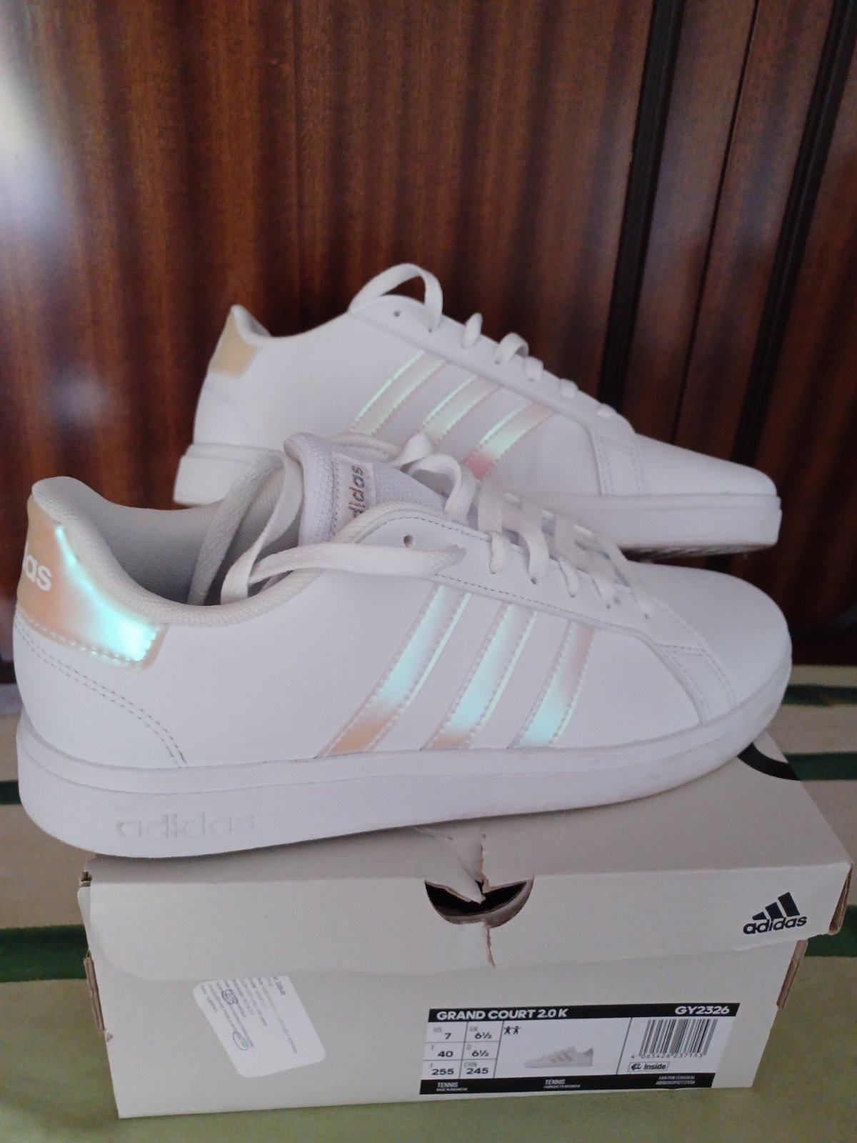 Adidas, zenske tenisice