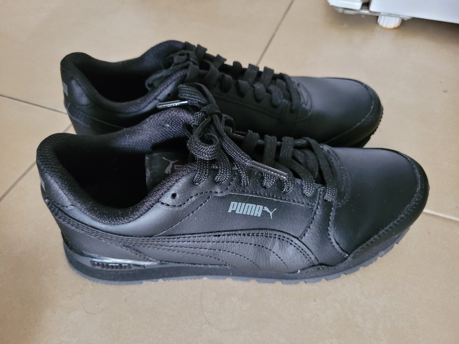 puma runner tenisice 39 crna