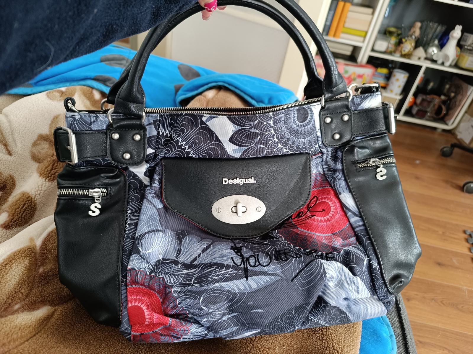 Desigual veće ženske torbe