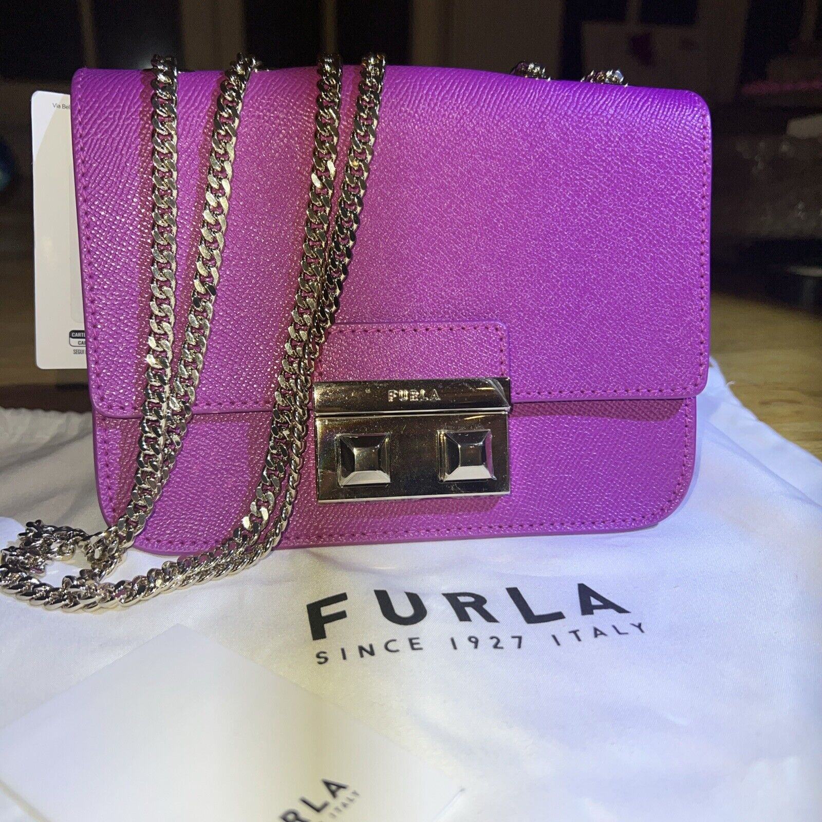 FURLA BELLA Mini kožna torba preko ramena ljubičasta