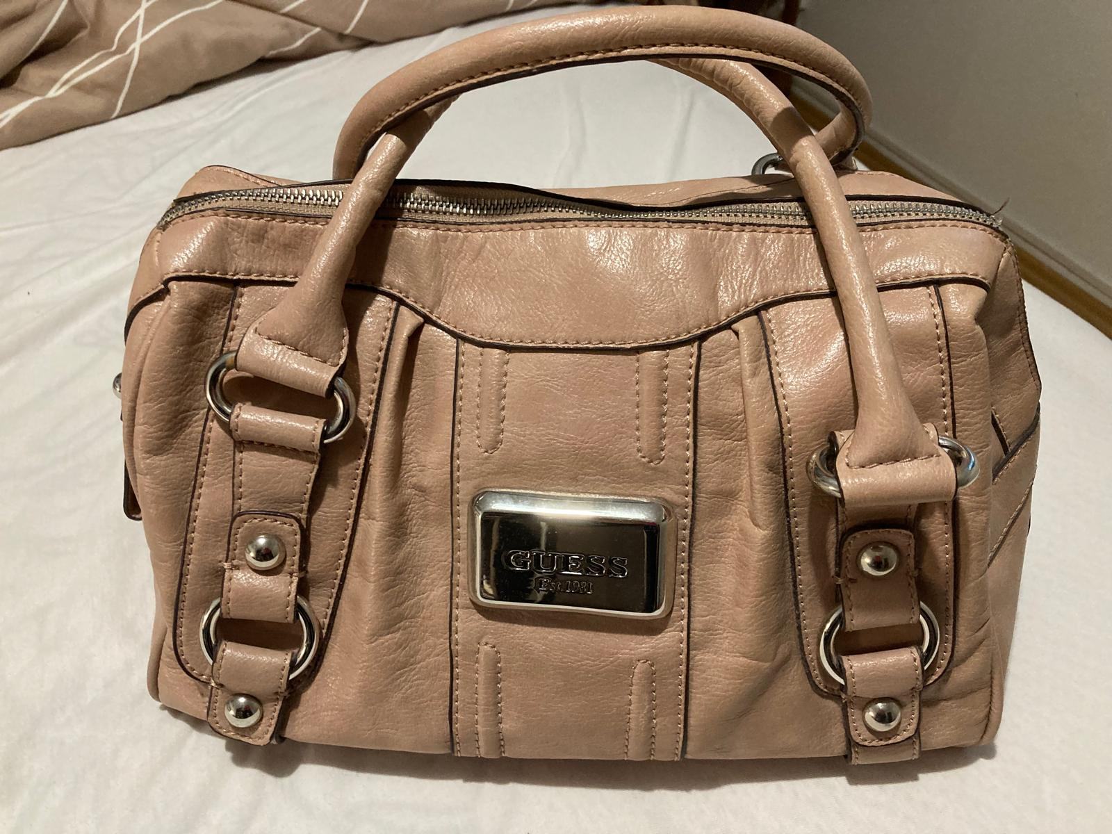 Nova Guess kožna torba