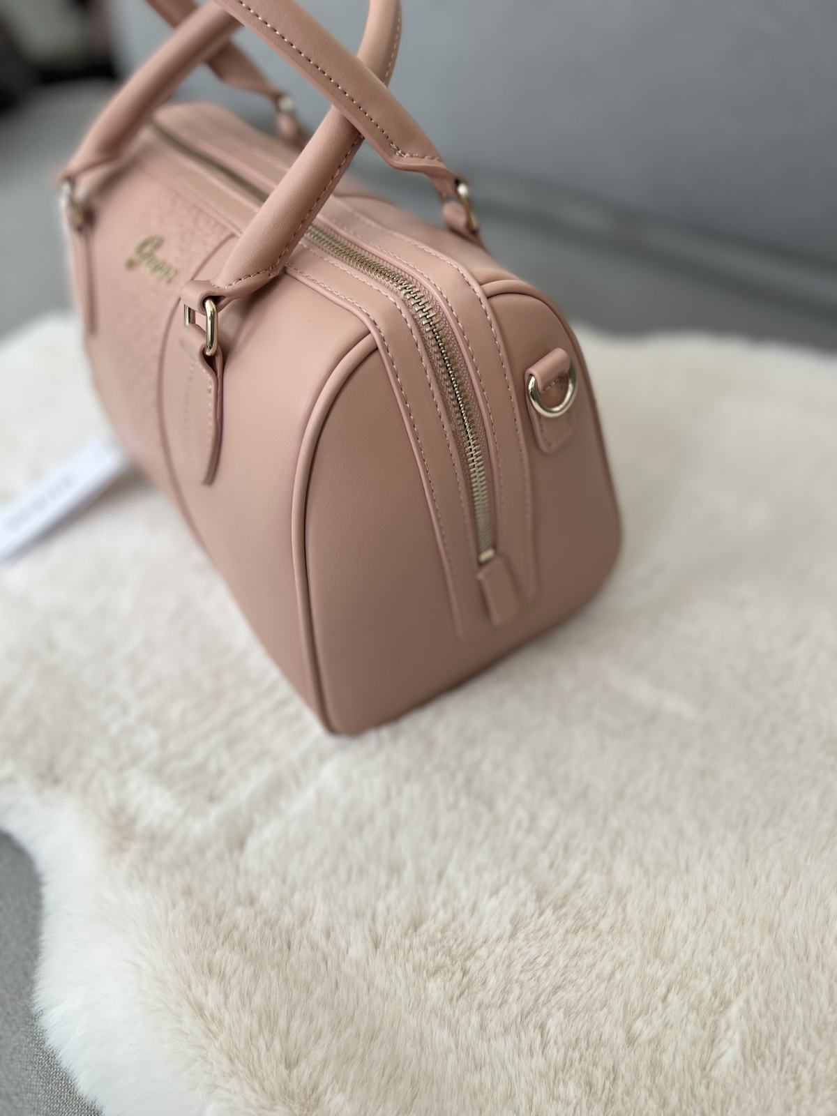 Guess Torba zenska NOVO ORGINAL