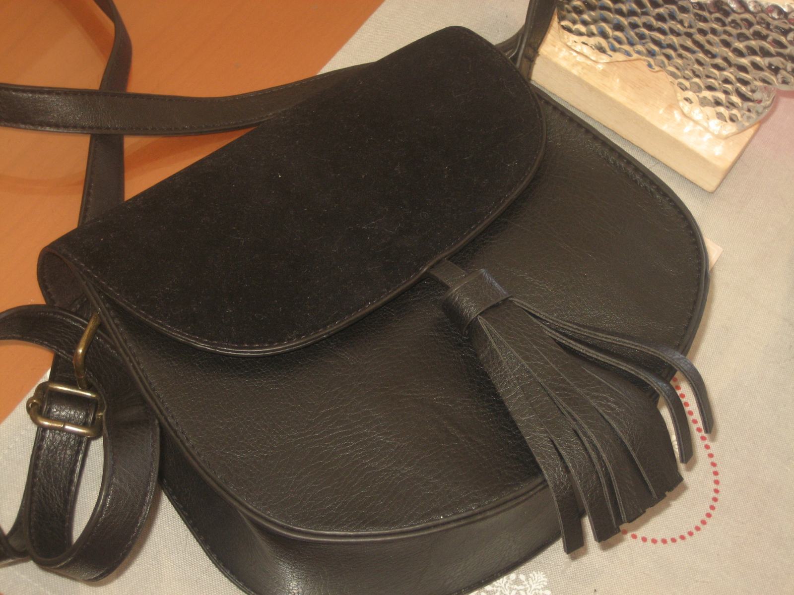 NOVA CRNA TORBA KOŽA I PLIŠ