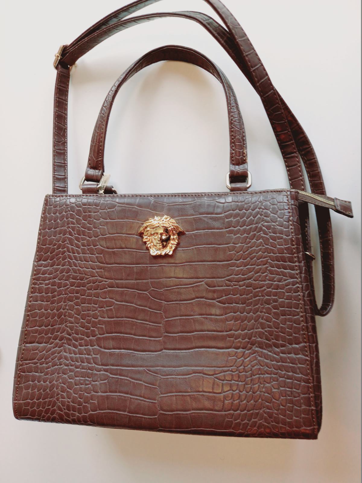 Zenska torbica Versace