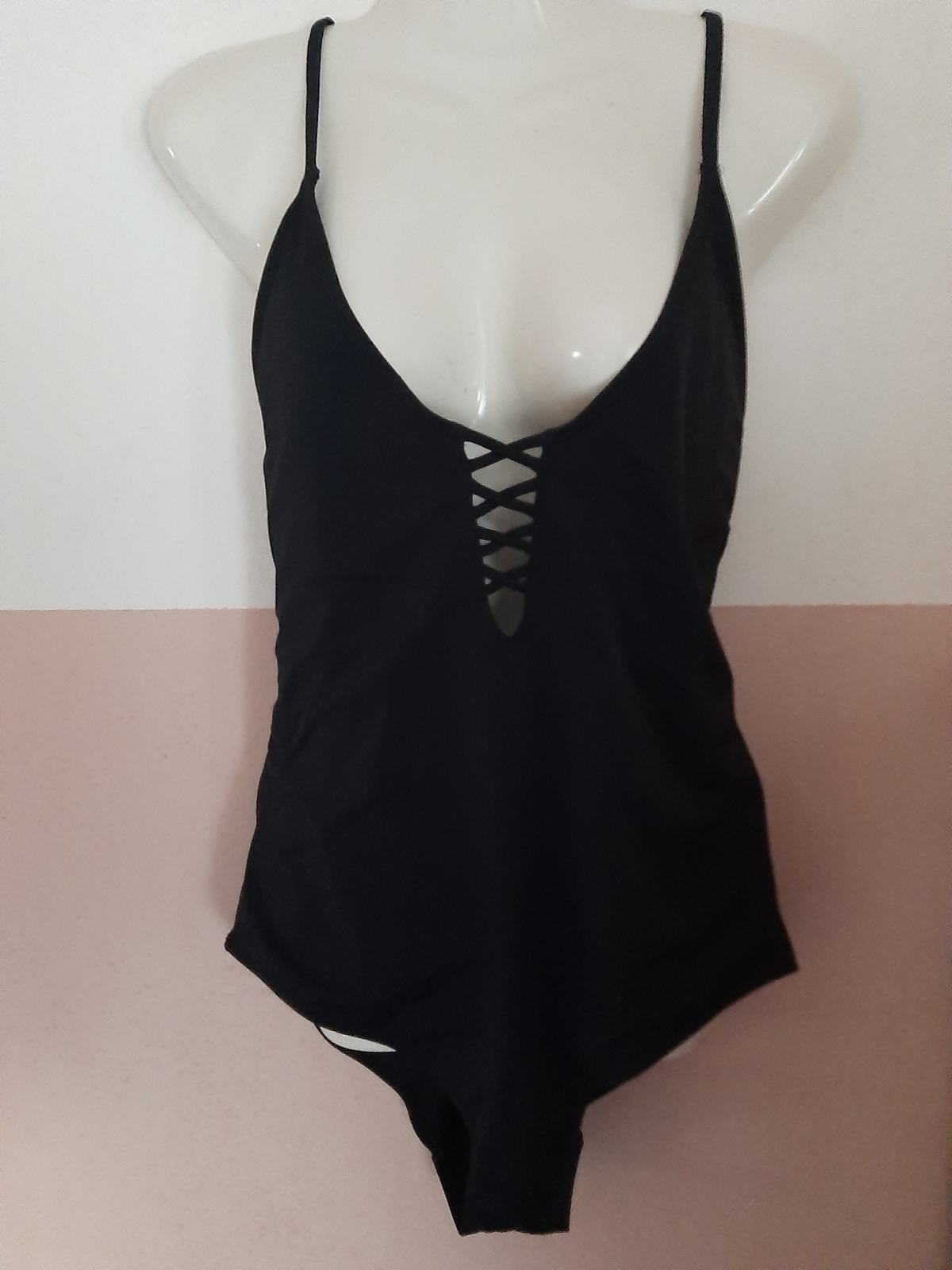 Novi jednodjelni kupaći kostim Hop Lun