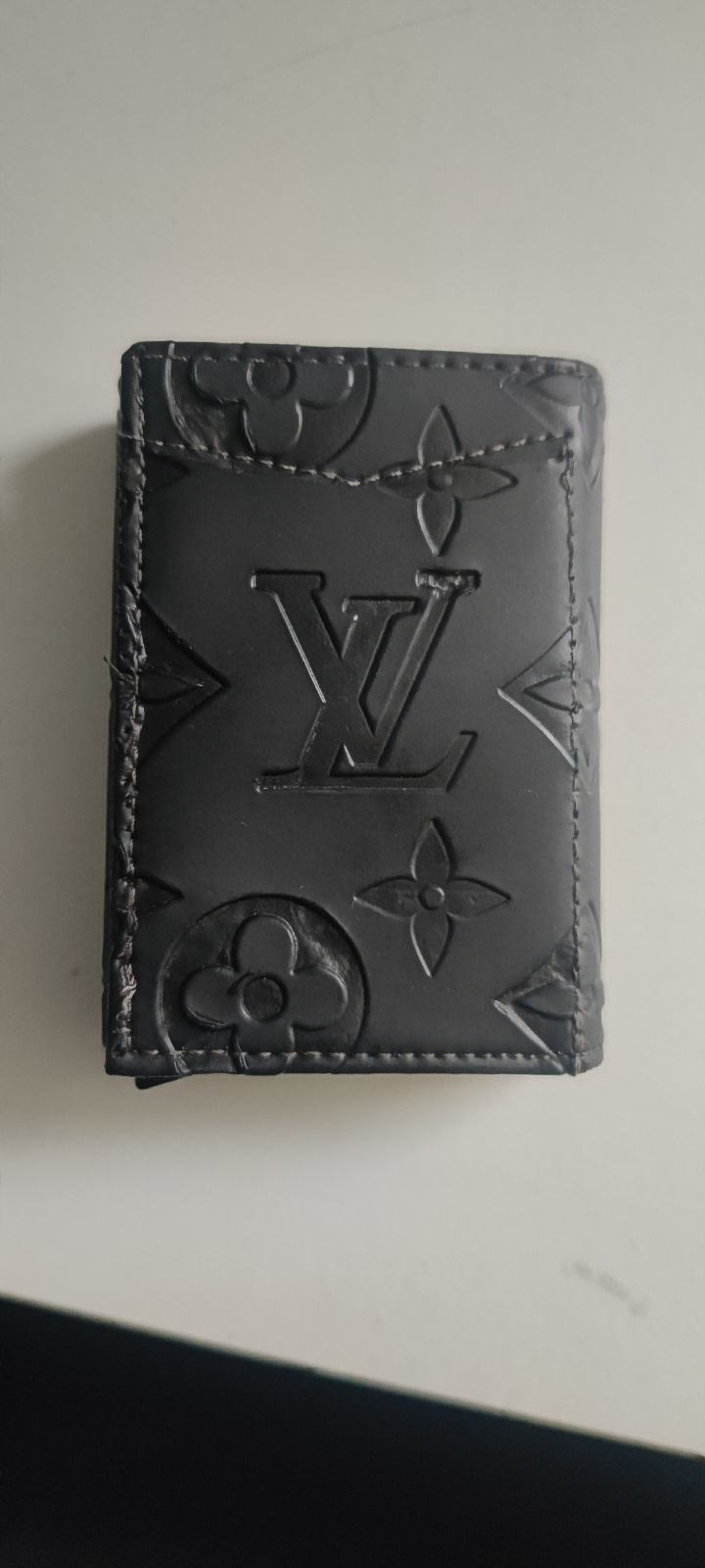 prodajem orginal louis vuitton novčanik za kartice