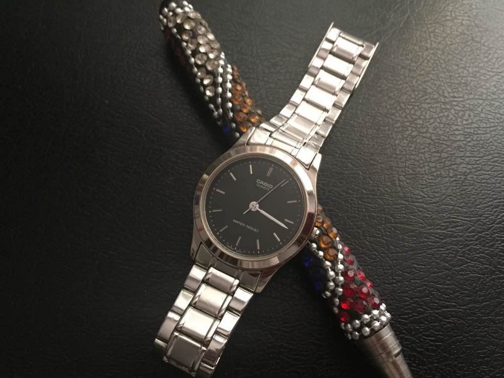 CASIO QUARTZ JAPAN Water Resist metalni sat