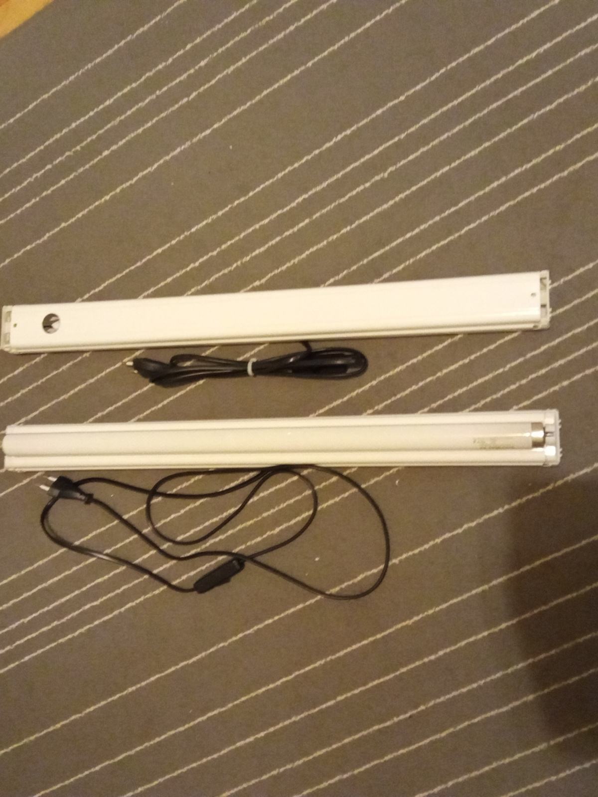 Neonske lampe.