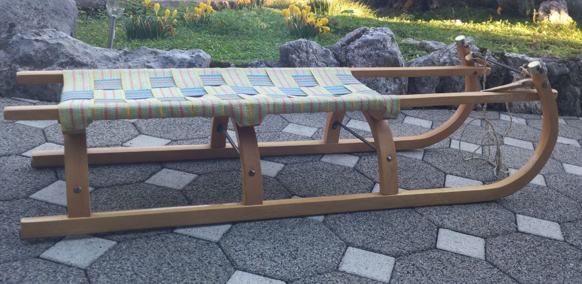 Drvene sanjke + Mini skije gratis!