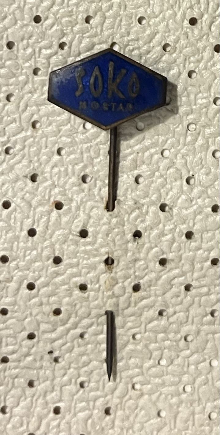 SOKO MOSTAR - STARA EMAJLIRANA ZNAČKA