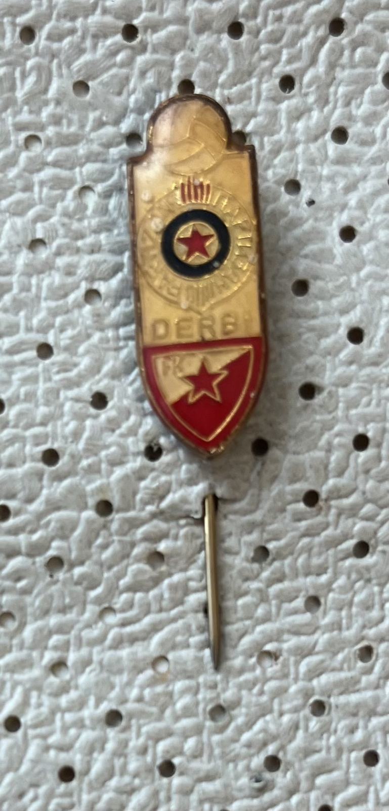 VEČITI DERBI - PARTIZAN-ZVEZDA -STARA EMAJLIRANA ZNAČKA