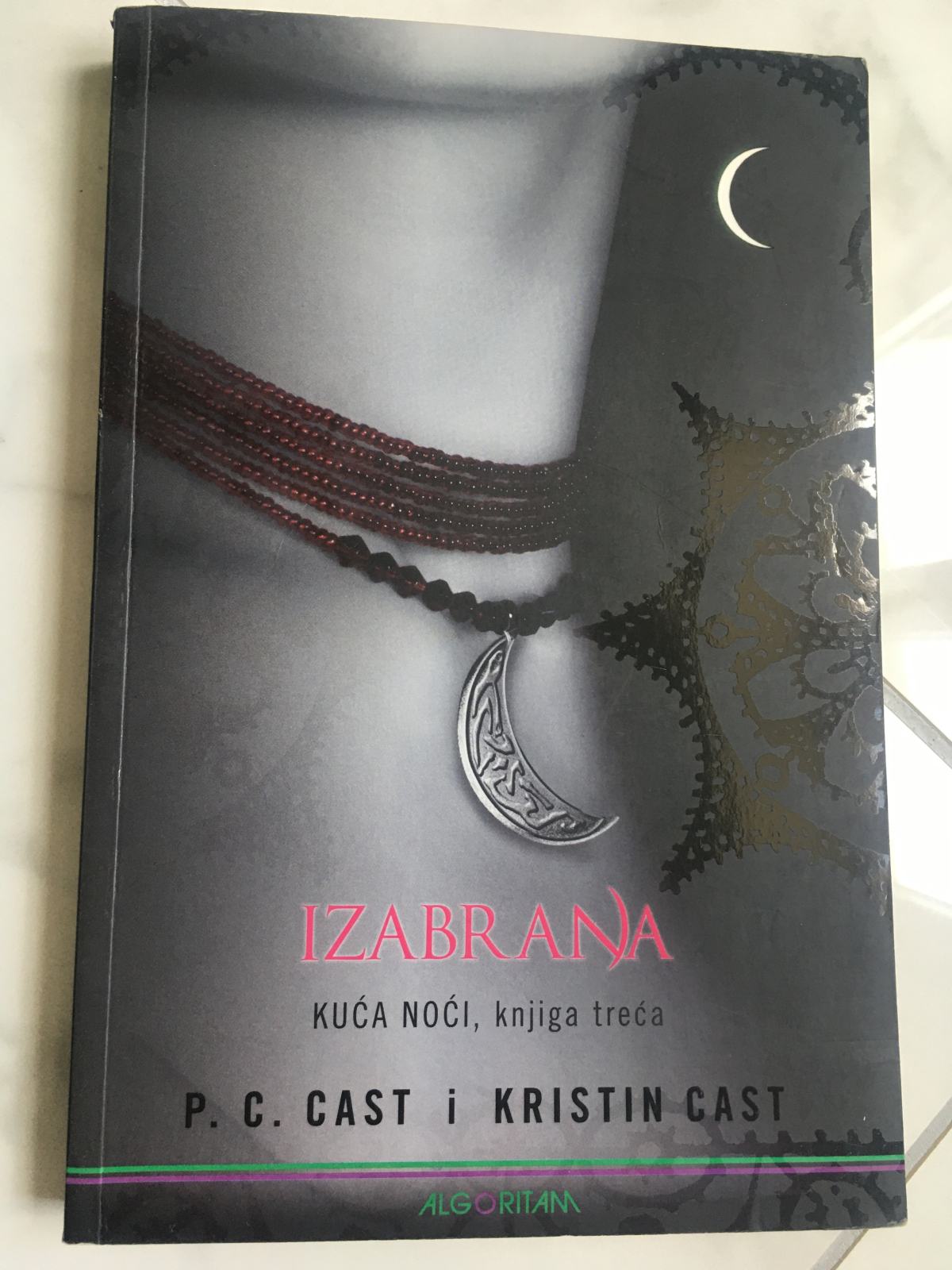 P. C. CAST i KRISTIN CAST, Izabrana