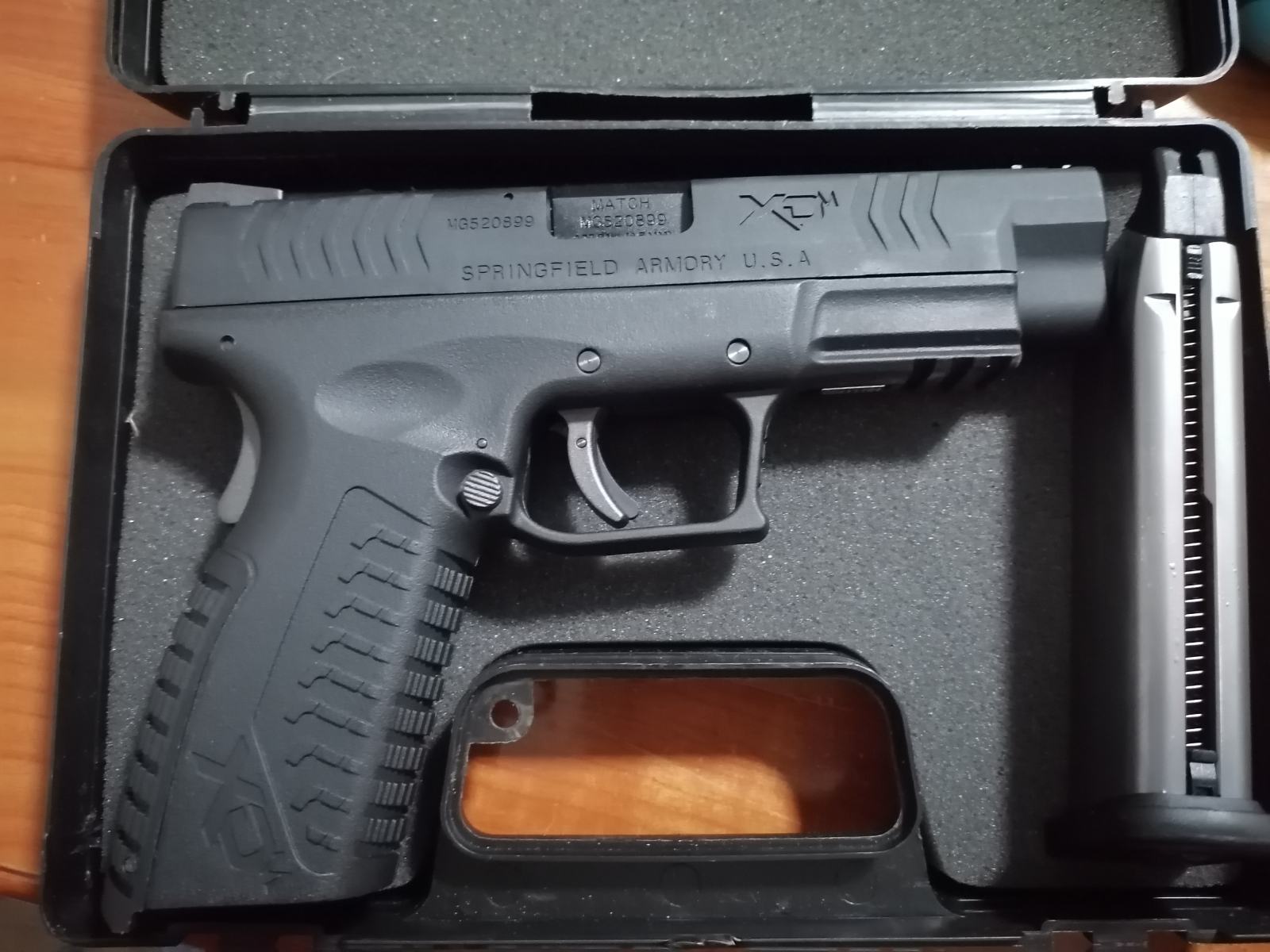 PRODAJEM HS XDM CAL. 4.5MM