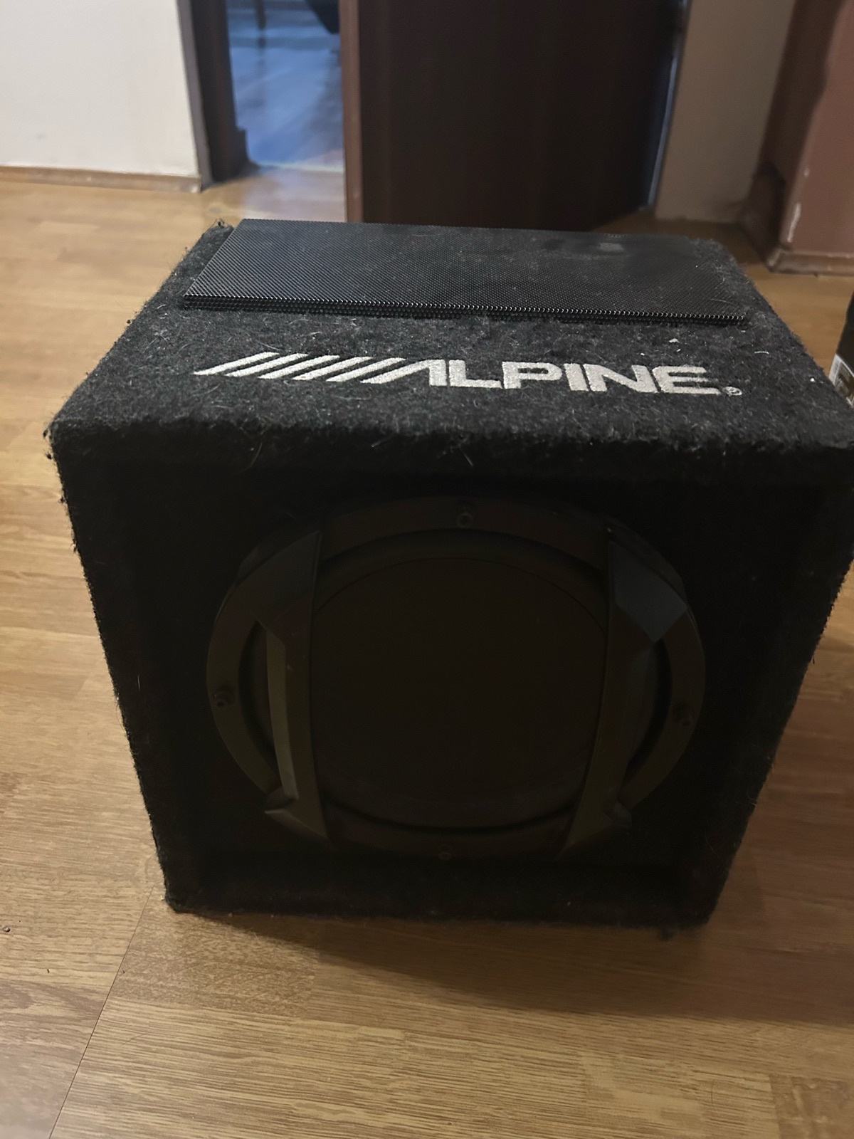 Alpine subwoofer