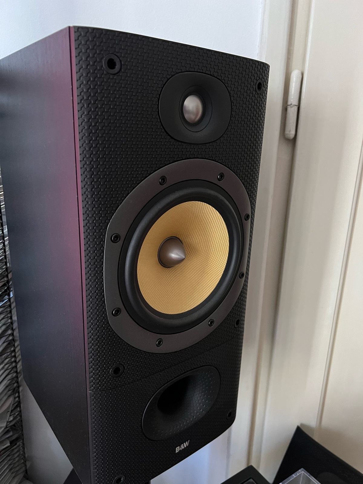 Bowers & Wilkins 602 S3 zvučnici