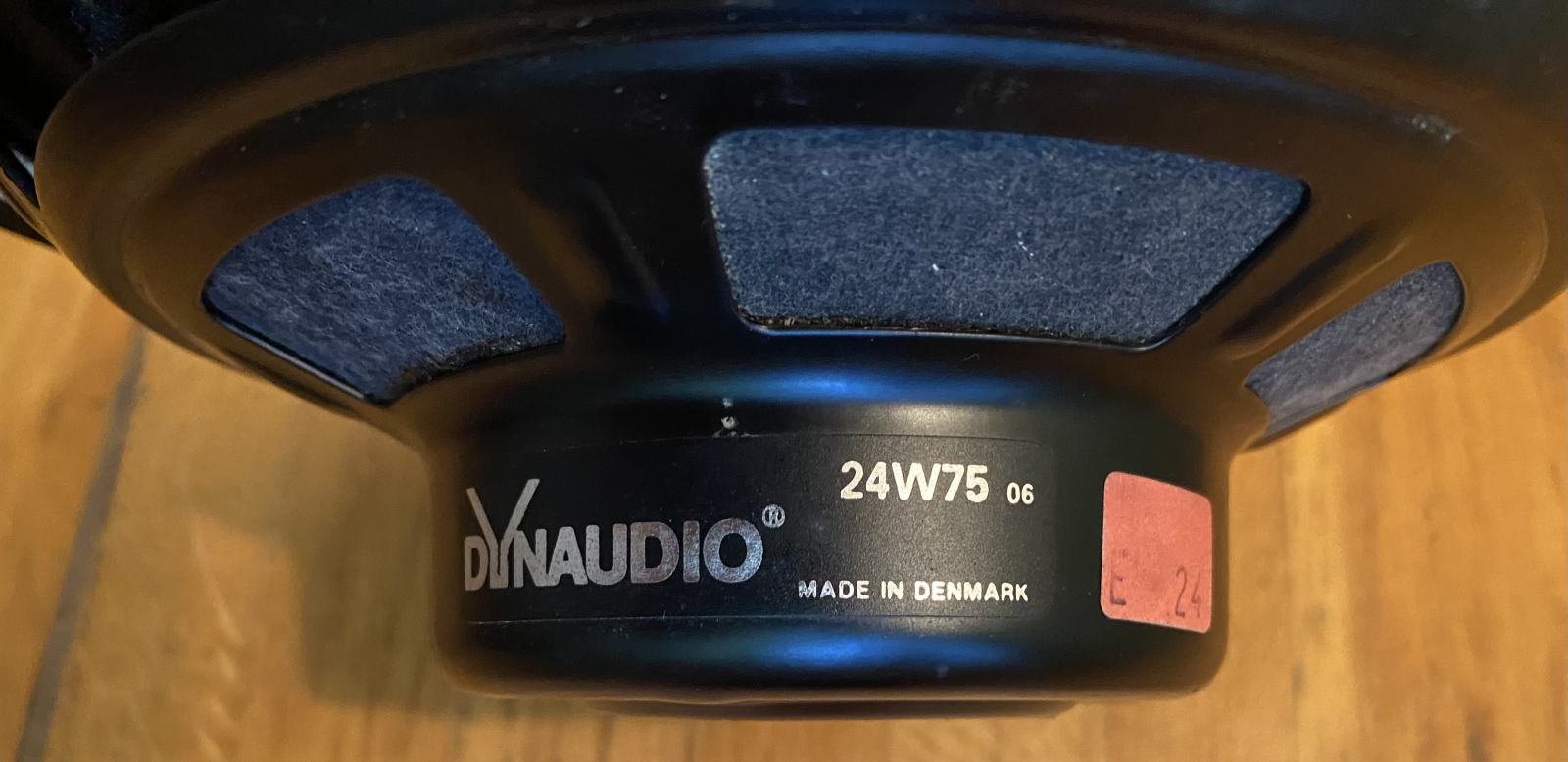 Dynaudio 24W75 - par