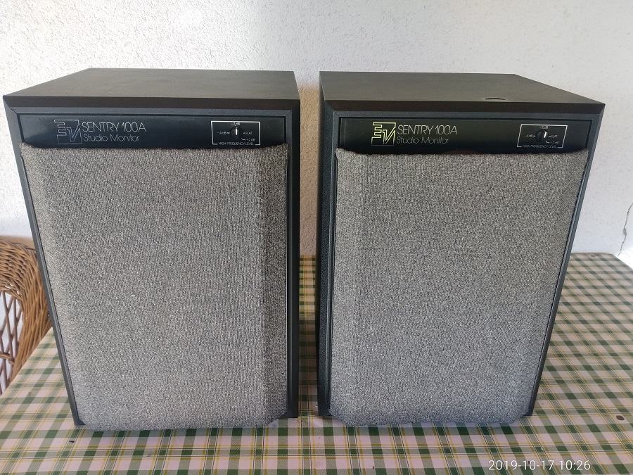 Elektro Voice SENTRY 100A -REZERVIRANO