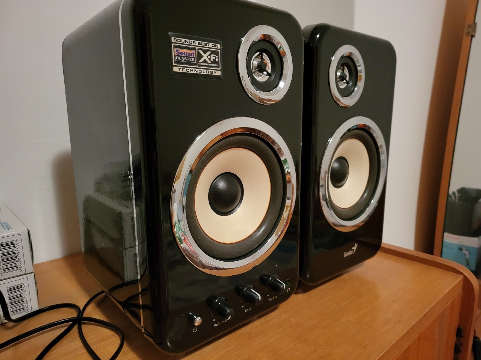 Genius aktivni zvucnici/monitori