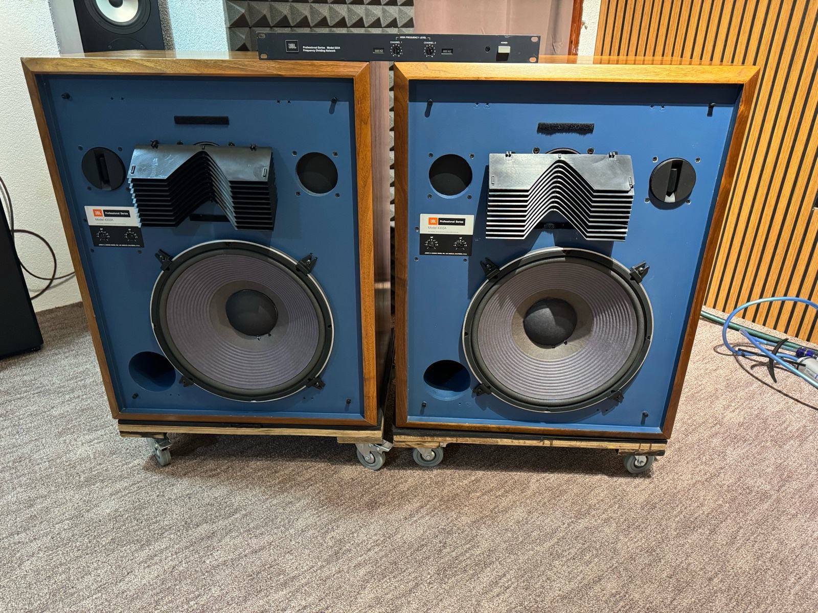 JBL 4333A