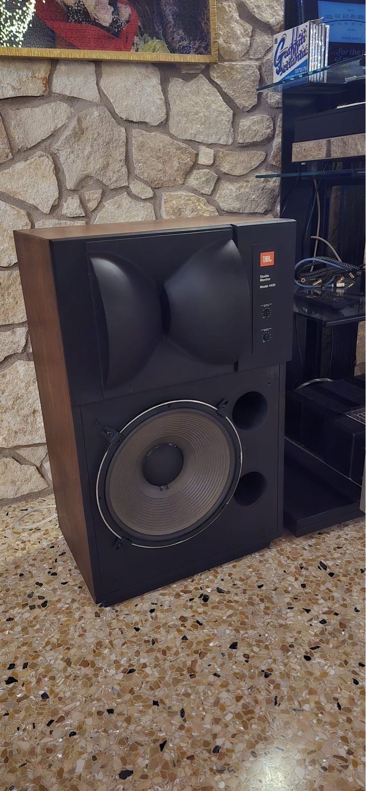 Jbl 4430