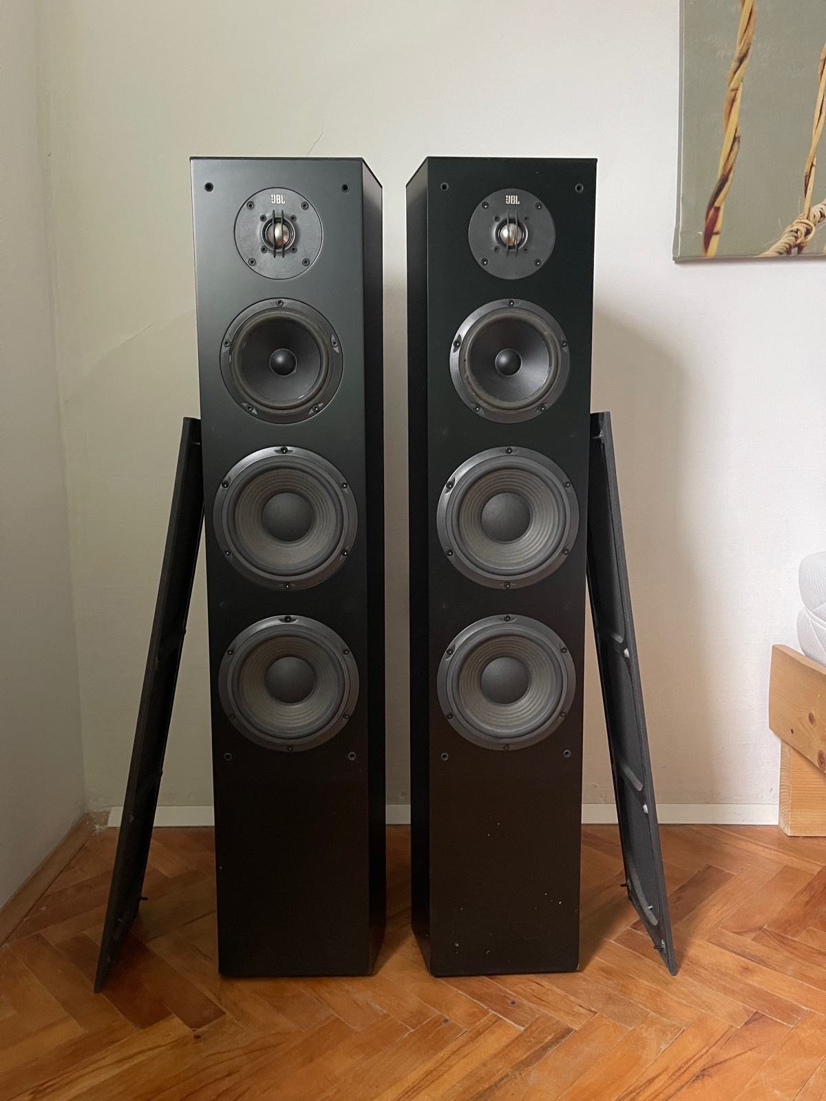 JBL xti 80