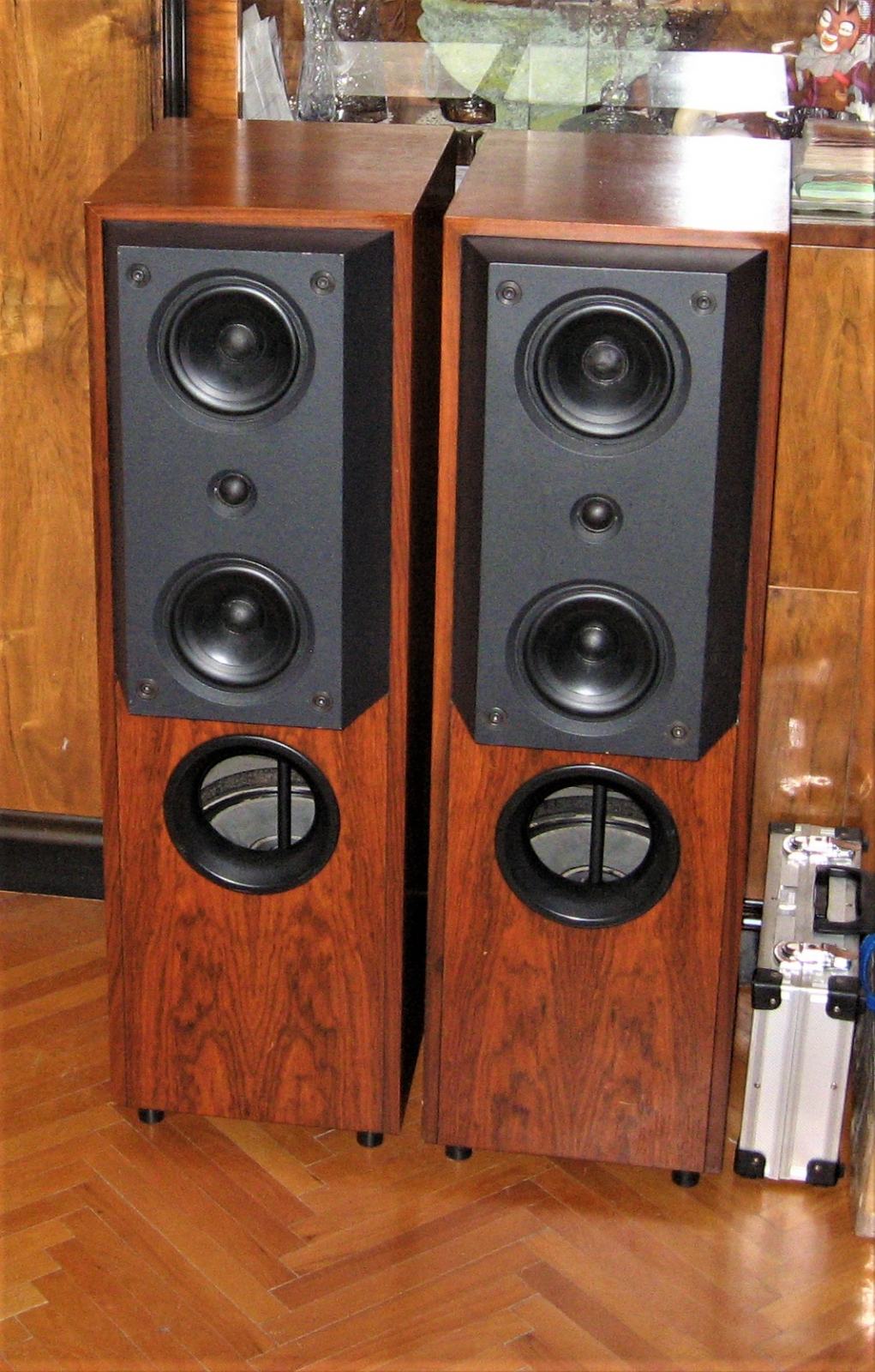 KEF Reference 104/2