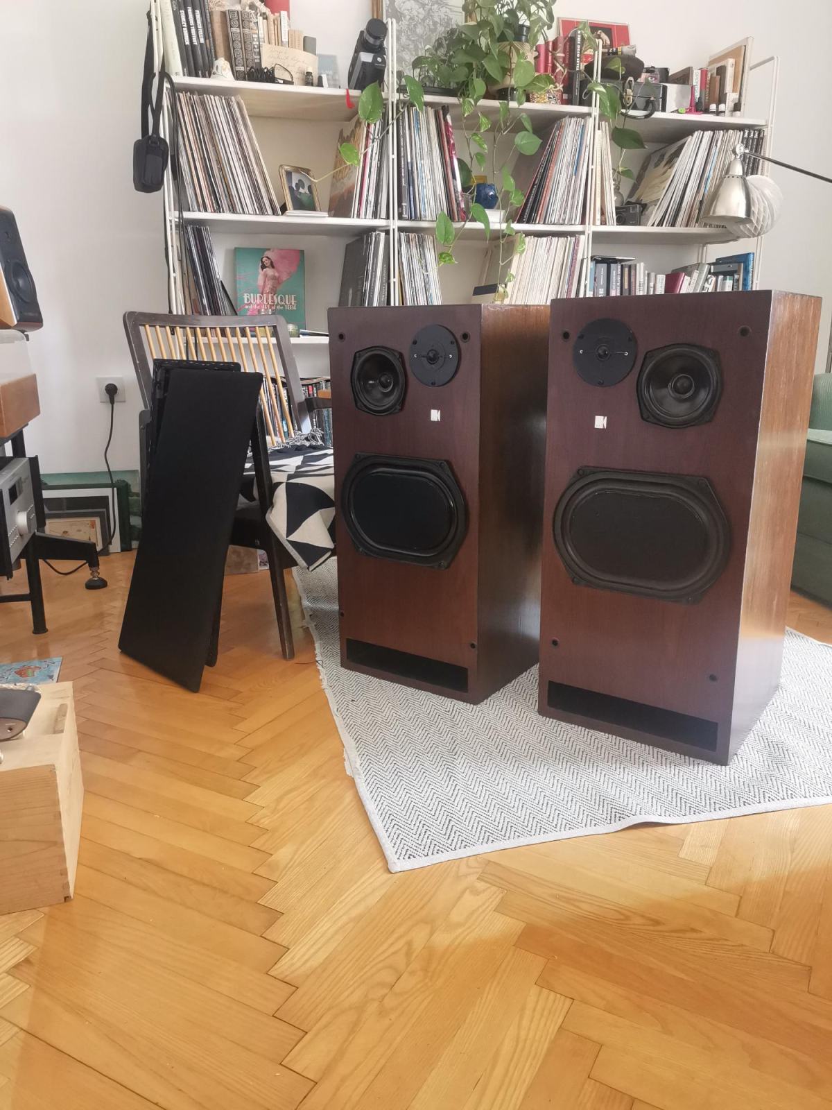 Kef transmisija 3-way