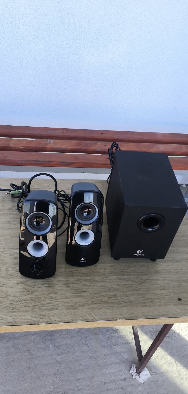 Logitech zvučnici 2.1