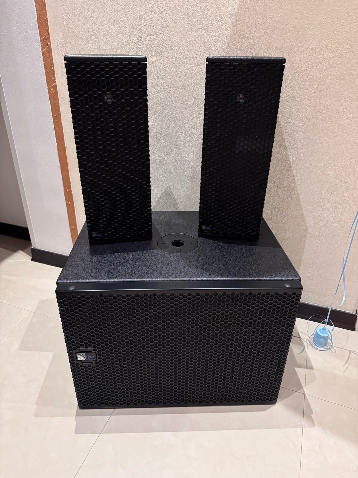 Meyer sound aktivni zvučnici UPM-1P i UMS-1P