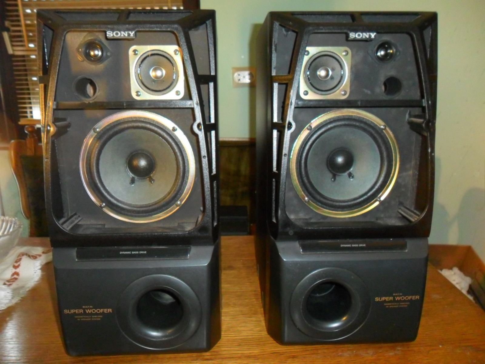 Sony ss-lb555av (POVOLJNO)