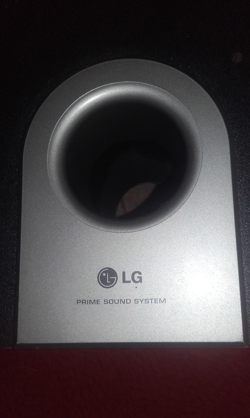 SUBWOOFER LG