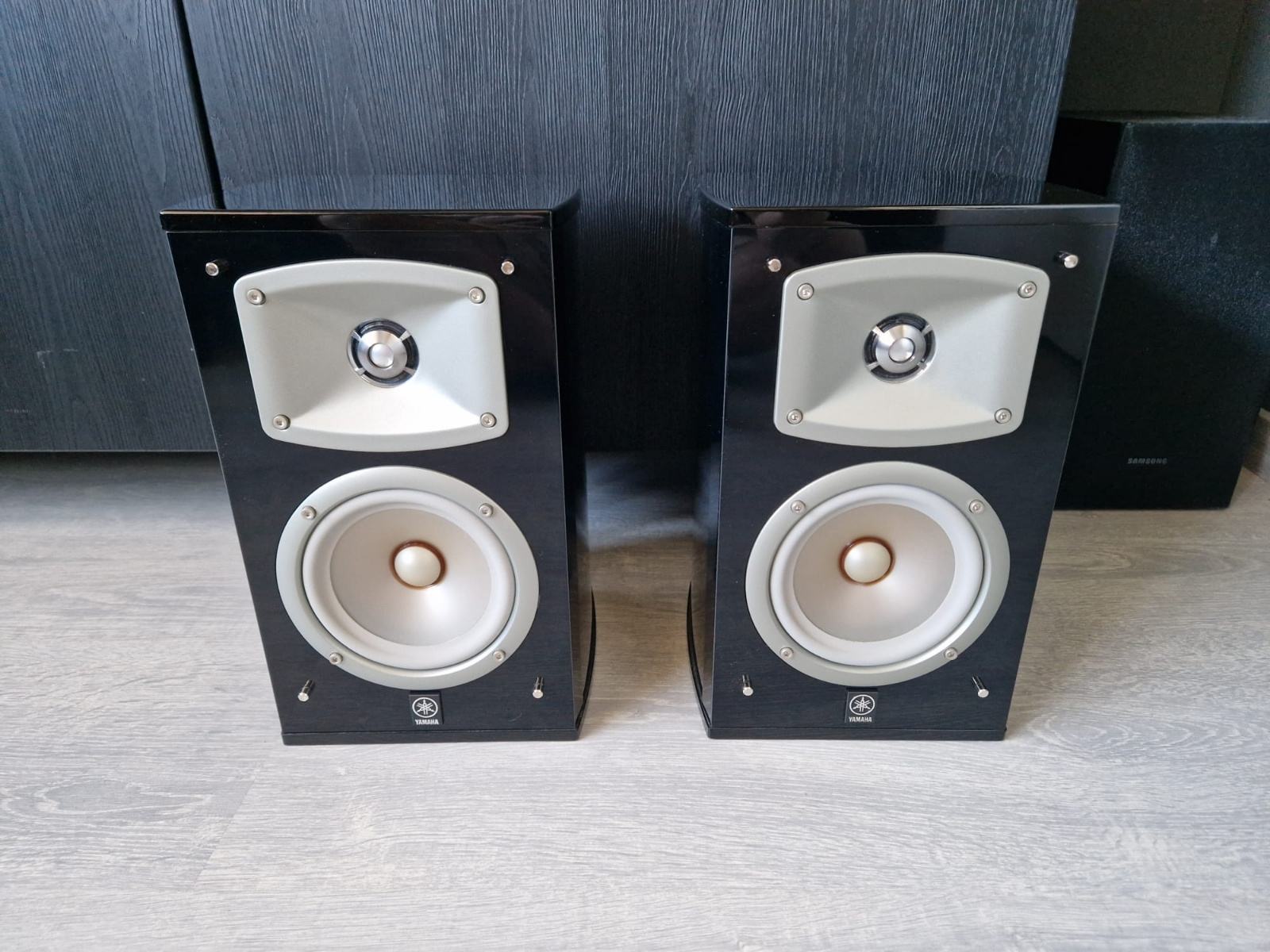 Yamaha NS-333 zvučnici