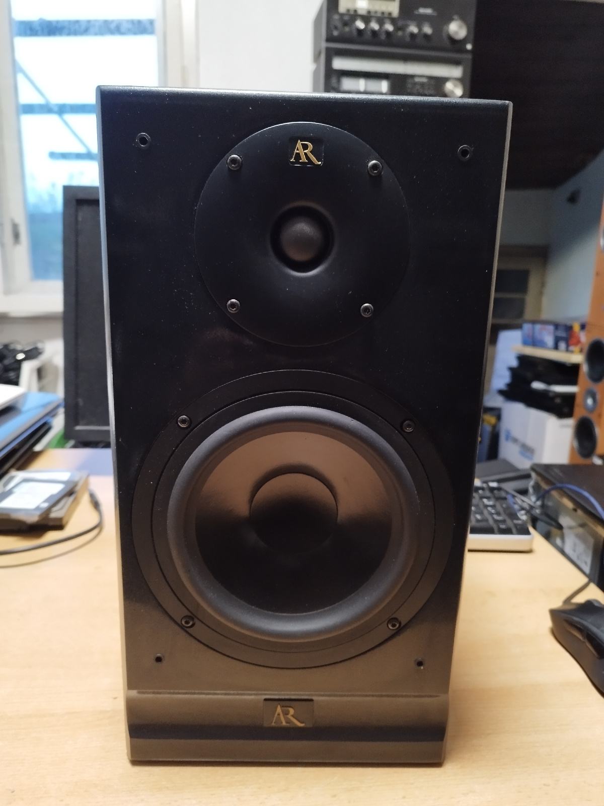 Zvučne kutije Acoustic Research Status S20