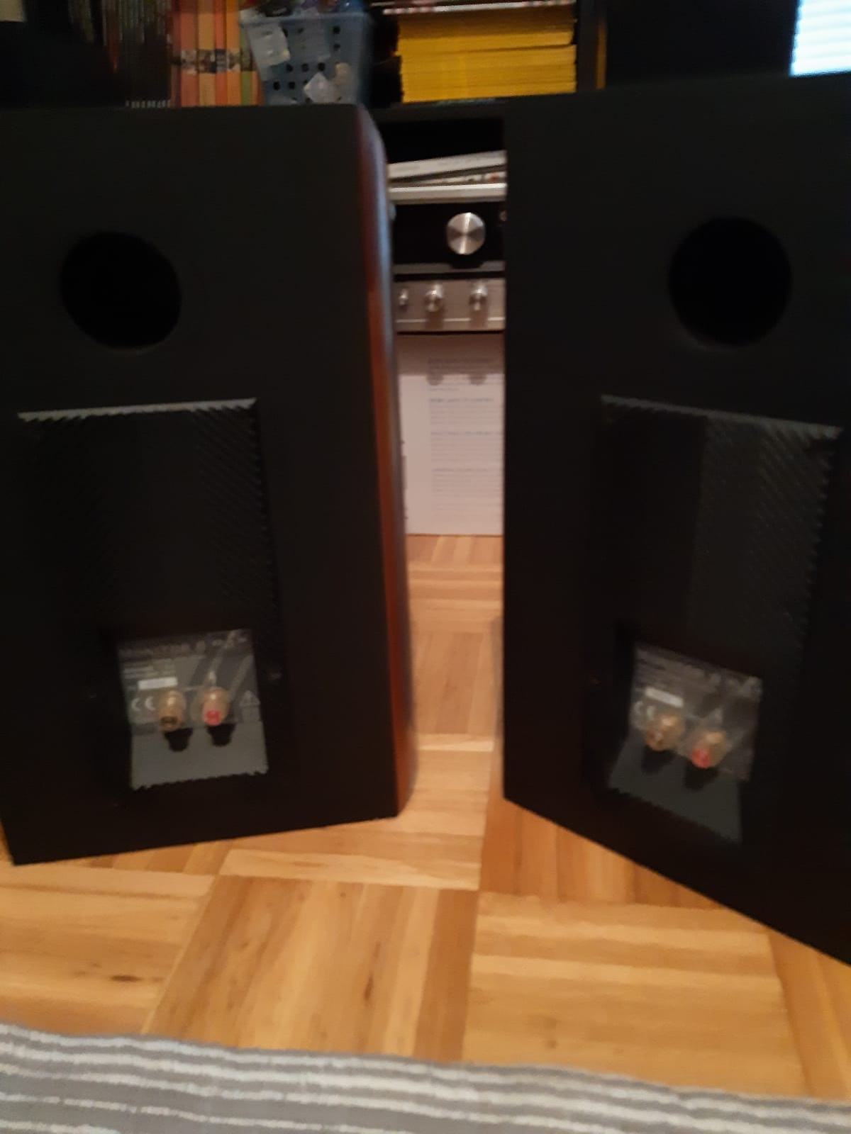 Zvučnici D.A.S. monitor 8