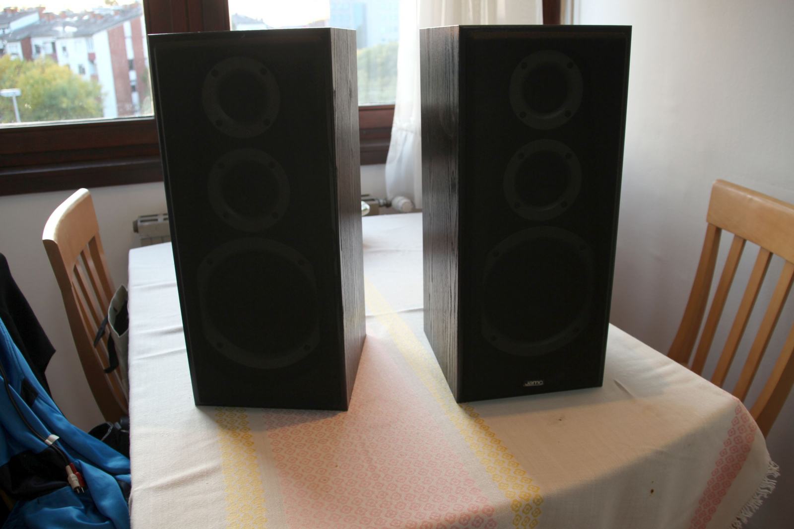 Zvučnici JAMO STUDIO 140