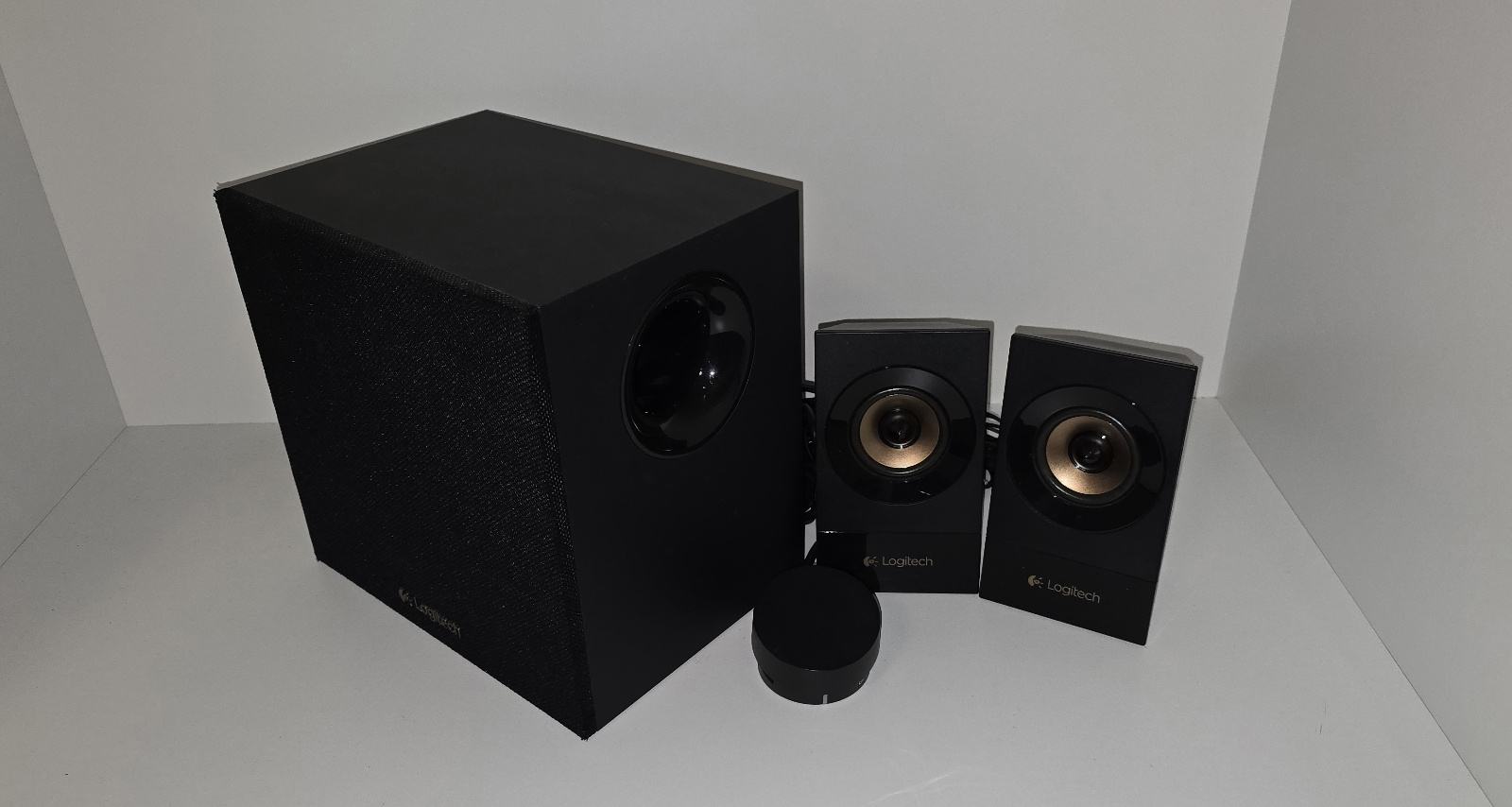 Zvučnici LOGITECH Z533, 2.1, 60W, crni