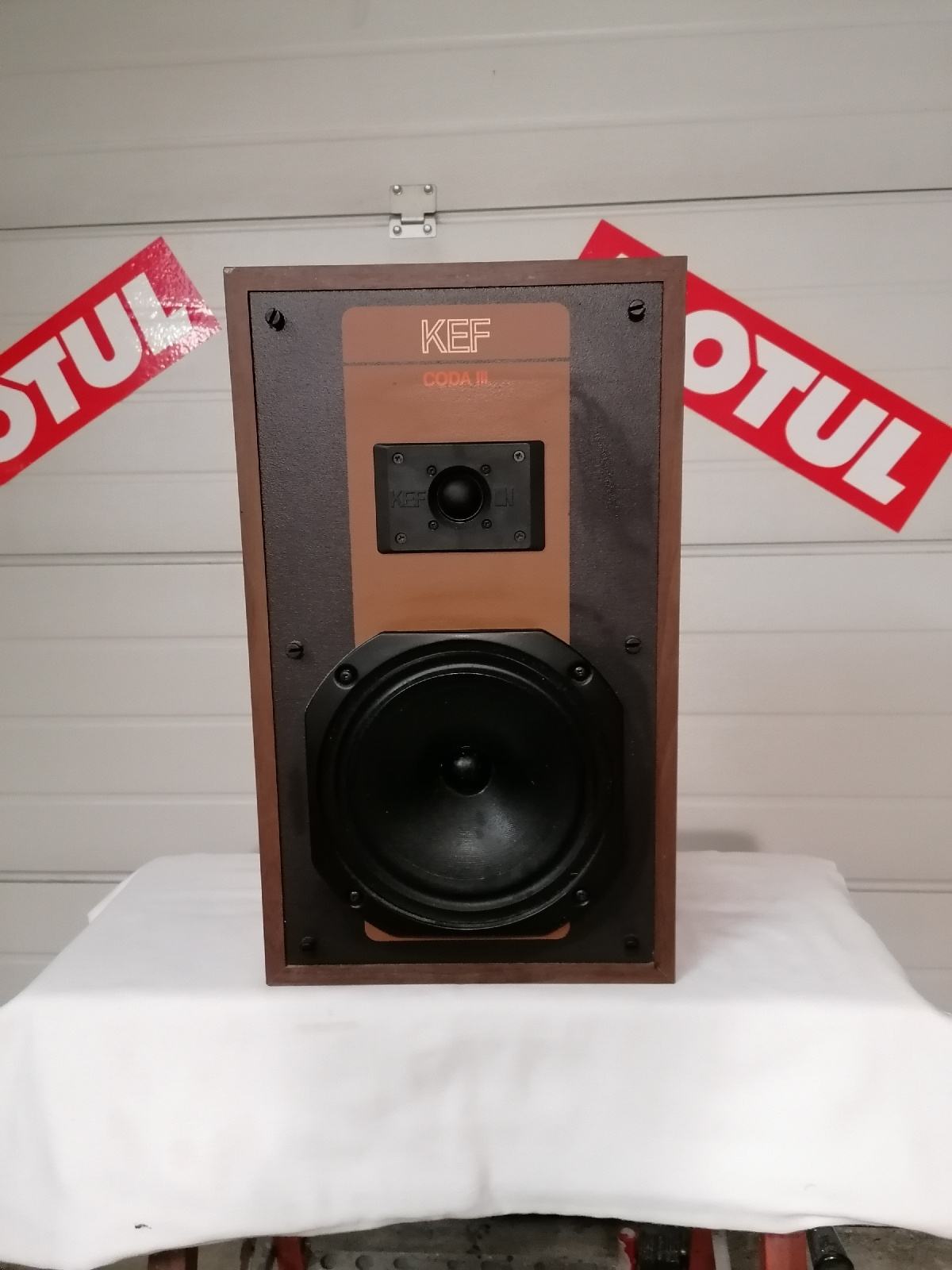 Zvučnik KEF CODA 3 SP-3016